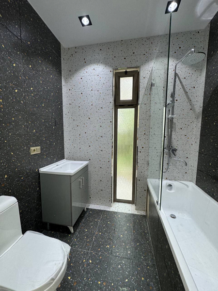 Продается Евро дом Ор-р: Комолон 220м2