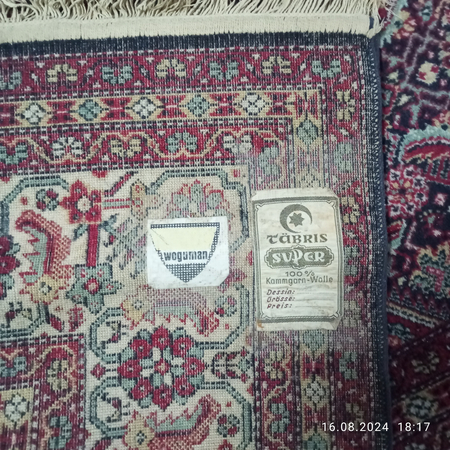 Продается шерстяной ковер