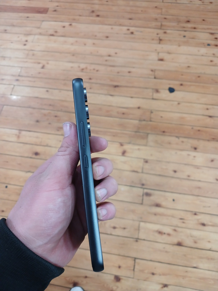 Samsung A54 5G sotiladi