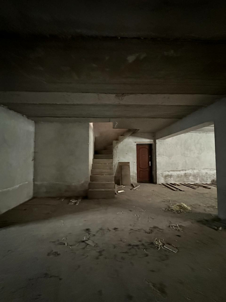 Замона 6/1/4 216 м² дуплекс, коробка