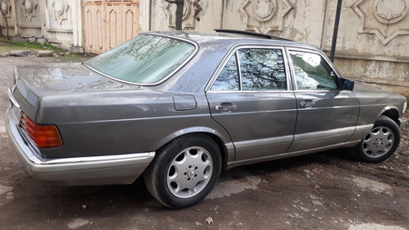 Продам  Мерседес 126 Дипломат S300 год1988. Рестайлинг..