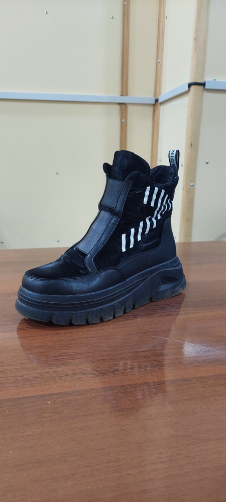 Продаю полу сапожки