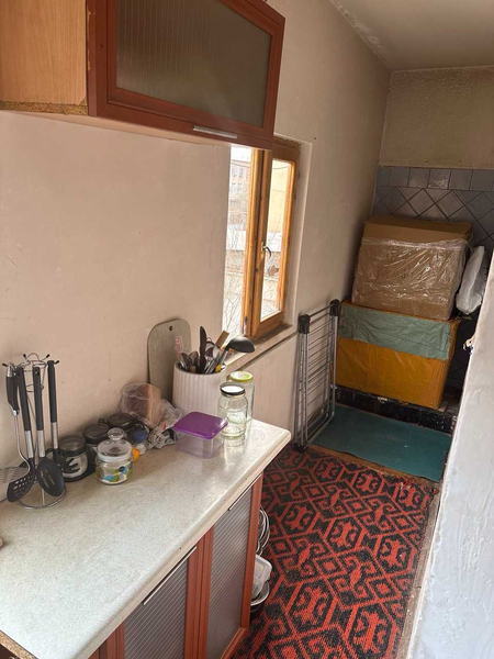 Срочно продам 2х ком квартиру на куйлюке 1 ор-р Корзинка