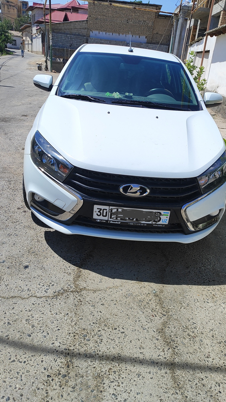 lada vesta sotiladi