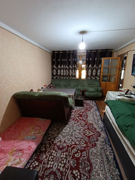 Продается 3 комнатная квартира