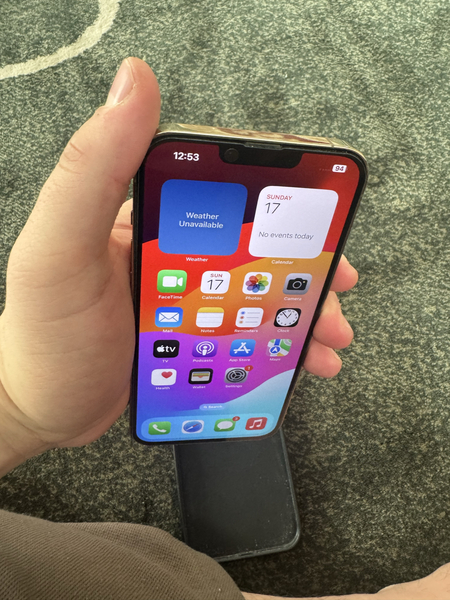 Iphone 13 pro max zòr holatda