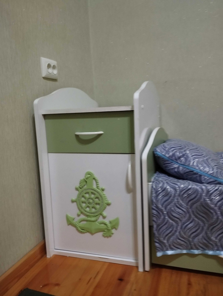 Срочно продаю детский кровать с шкафчиком!!!