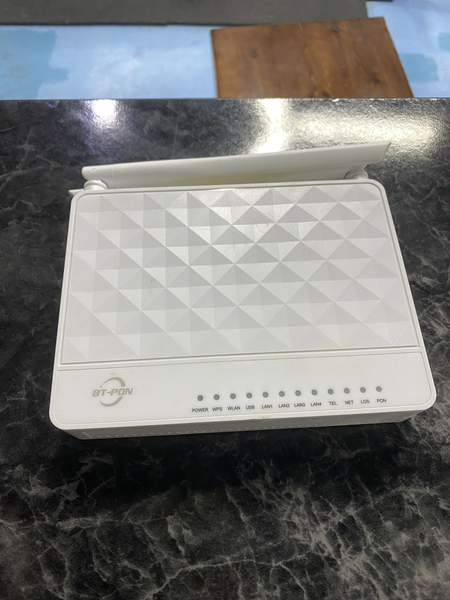 продается роутер gpon