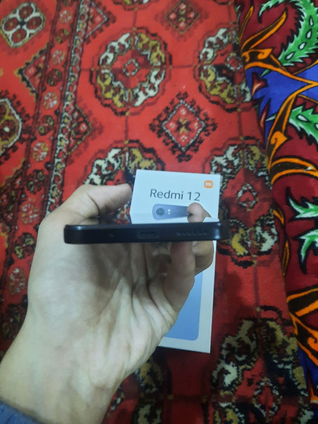 Redmi 12 4/128gb