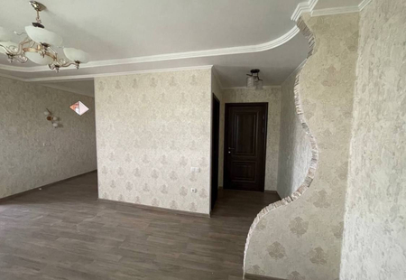 .Продам 1комнатную балкон 2х6метр можно сделать 2комнатную 40м2 евроре