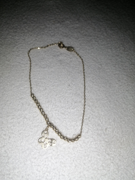 585 proba tilla sotiladi
