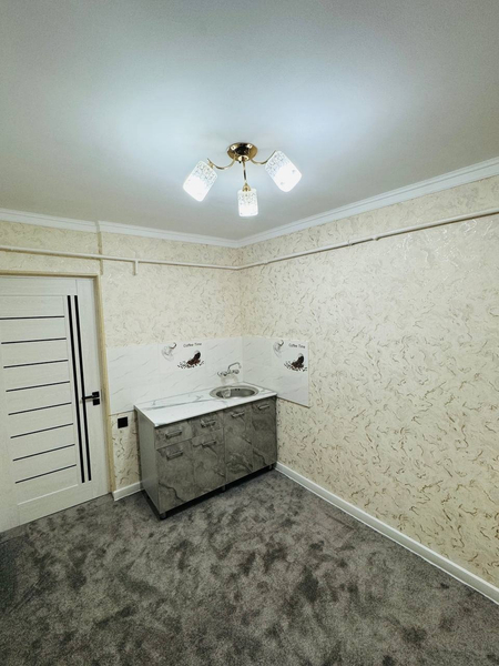 Продается 1 ком рядом м.Мирзо Улугбек