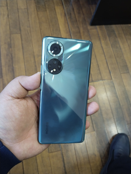 iPhone Xs max & Honor 50