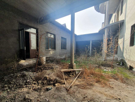 Срочно Продается Участок Олчазор  5 соток 8 комната Коробка