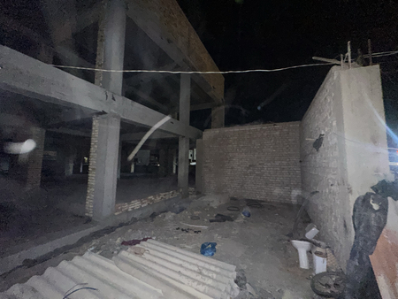 Raycenter bozorda Dokon orni sotiladi