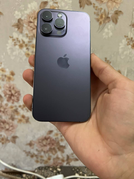 Iphone 14 pro max ekran shishasi sal qrilgan ekran emas