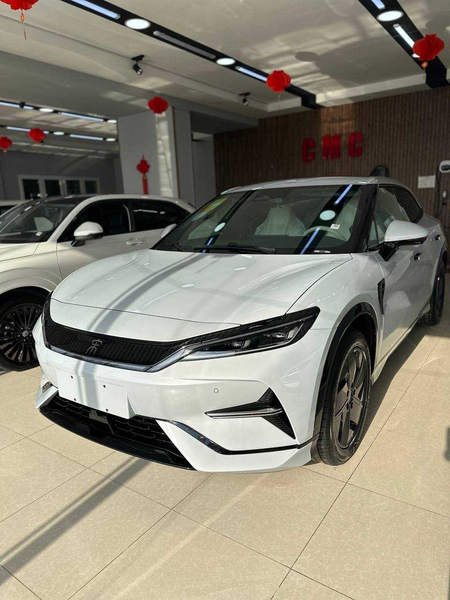 Byd Song L 2 pozitsiya nalichida srochno sotiladi