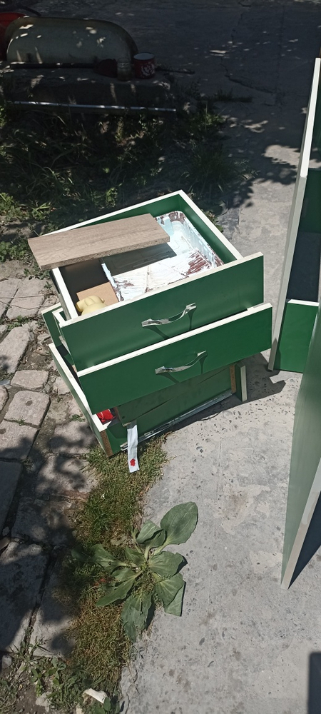 Мебель  для детской , б/у,  в хорошем состоянии .