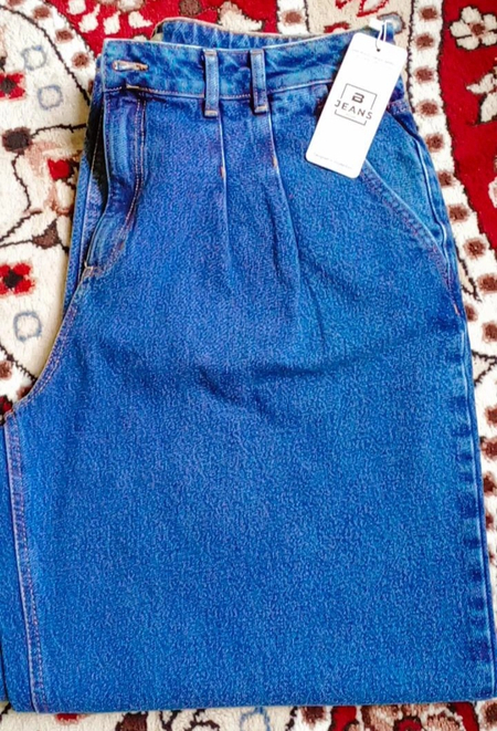 Ayollar shimi yangi  34/30razmeri kotta razmer