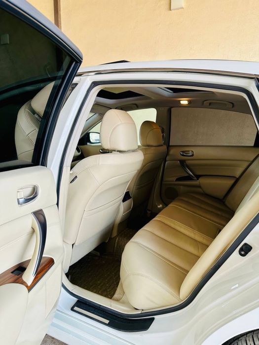 Nissan teana yahshi holatda