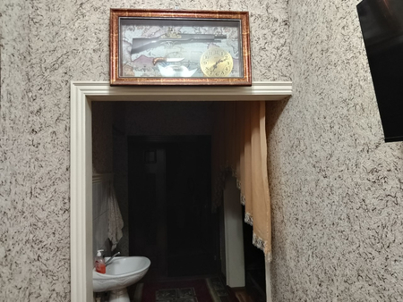 Qishloq qurulish bonk yonida 5xonali uy sotiladi