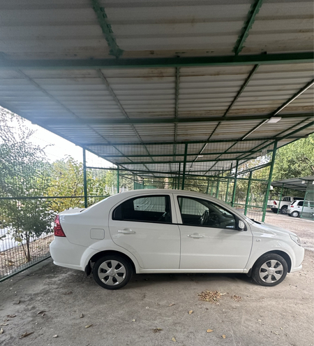 Продам nexia 3