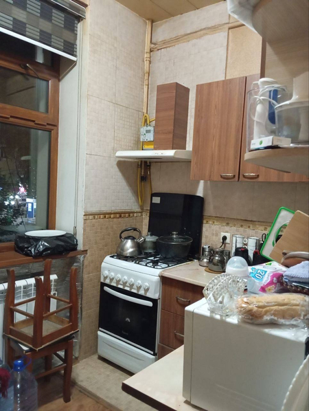 Продаётся Чиланзар 1кв 3/2/4 Высокопотолочка
