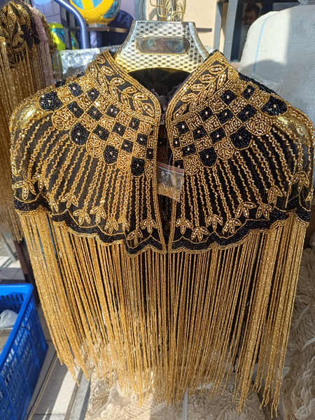 Pancho yoqa. Ayol