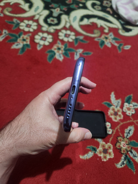 Poco F2 pro сотилади ёки обмен