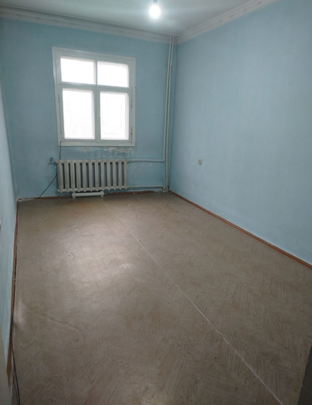 Oilaga 3xona 2etaj 400ye.Sebzor.Ganga.Rieltor50%