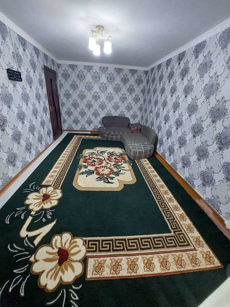 Uy sotaman Chilonzor24 1xona 4-etaj mebel texnika balkon 1*6 maydoni36