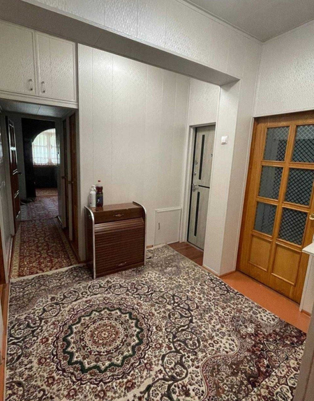 Arenda Sebzor 1 etaj 4 xona orintr At Termezi masjid