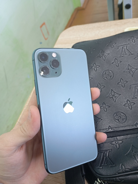 iPhone 11 Pro sotiladi