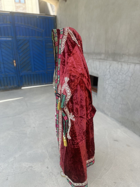 paranji qizil baxmal