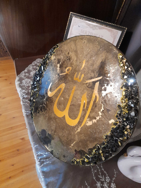 Resin art uslubidagi kartinalar, soatlar siz hohlagan uslubda