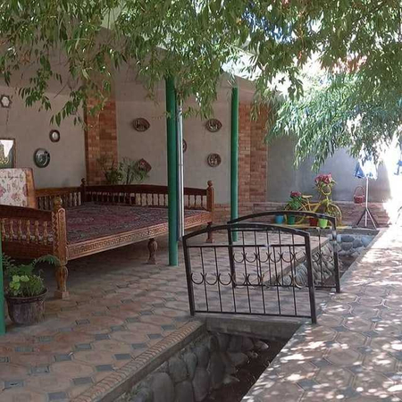 dacha arenda sutkalik Chirchiqda