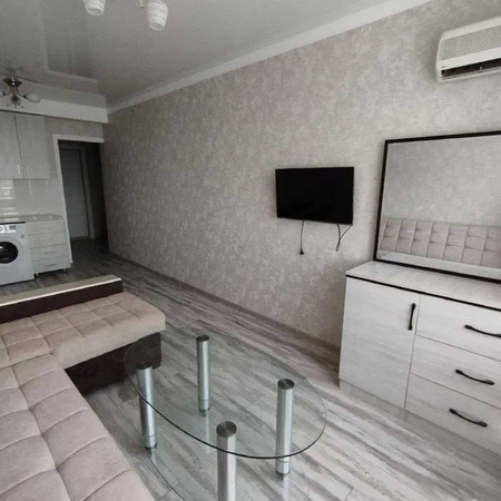 Госпитальный. М. Ойбек 1-комн. В аренду, 400