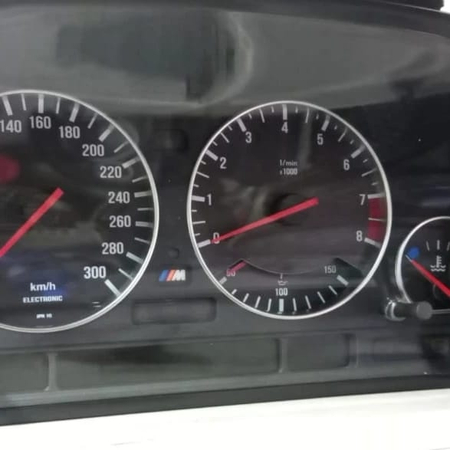 Продаётся щиток приборов от Bmw e34