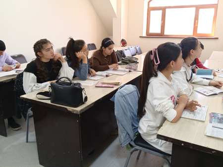 Sifatli va hamyonbob taʼlim Guzal Education oʻquv markazi bilan