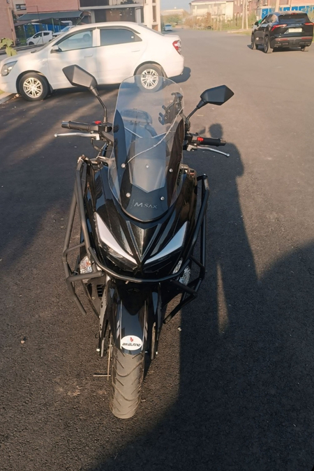 Skuter sotiladi SMAX [ bikelant)150 kubali 2
