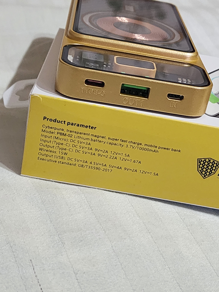 Power bank от компании inkax с беспроводной зарядкой