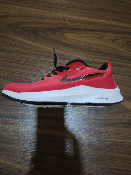 Кроссовки Nike,производство Вьетнам