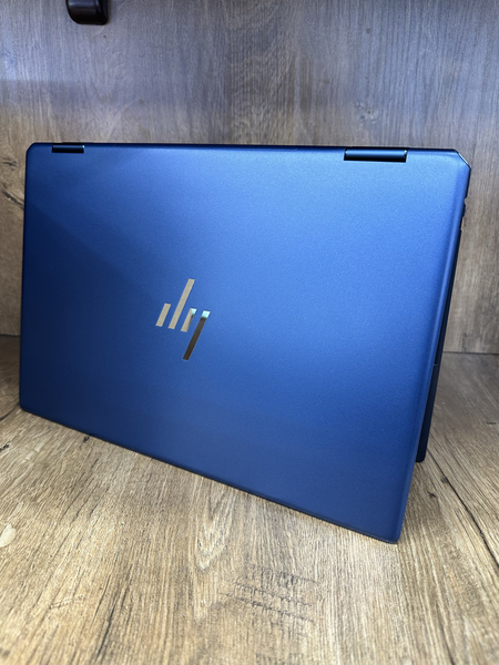 Почти новый HP spectre с 4к эераном и видео картой ARC370-4 гб