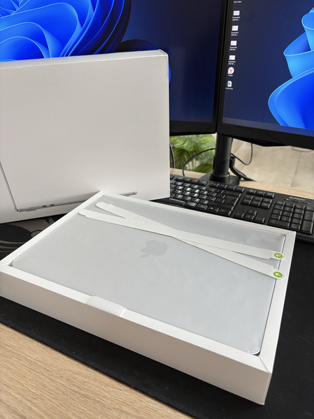 MacBook Air 15 M2 8/256 Свой!