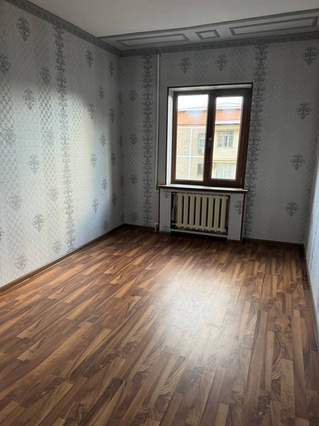Продается 5 комнатная квартира