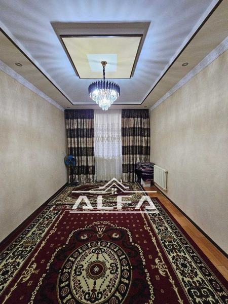 3 xonali 74m² 4-qavat sotiladi.