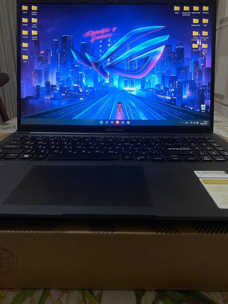 ASUS i7-12700H, 16GB RAM, 1TB SSD