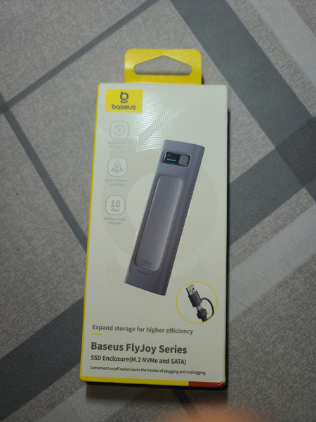 Baseus FlyJoy Series
SSD Enclosure(M.2 NVMe and SATA)