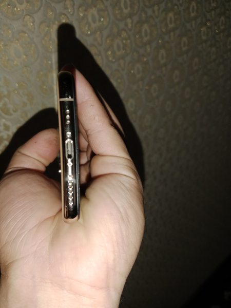 Iphone xs gold 64