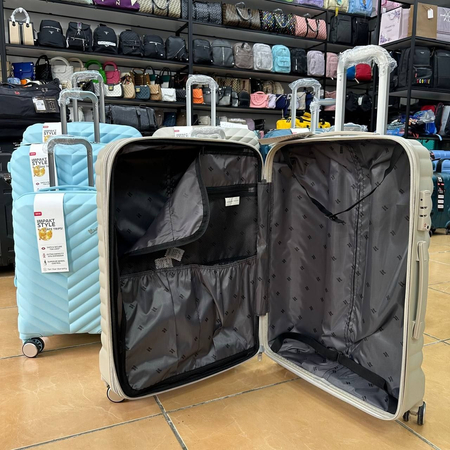 Чемоданы International traveller chiroyli fason 3 xil rangda  No:1406